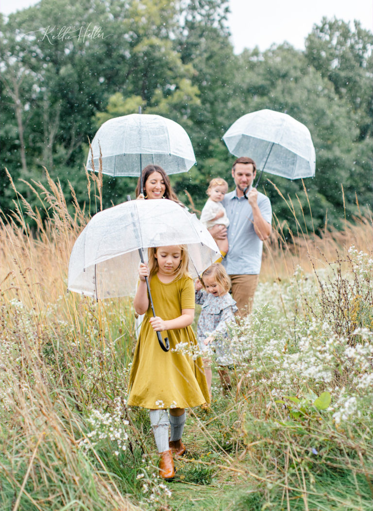 Grand Rapids Family Photos in the Rain | Kellie Hetler Photography